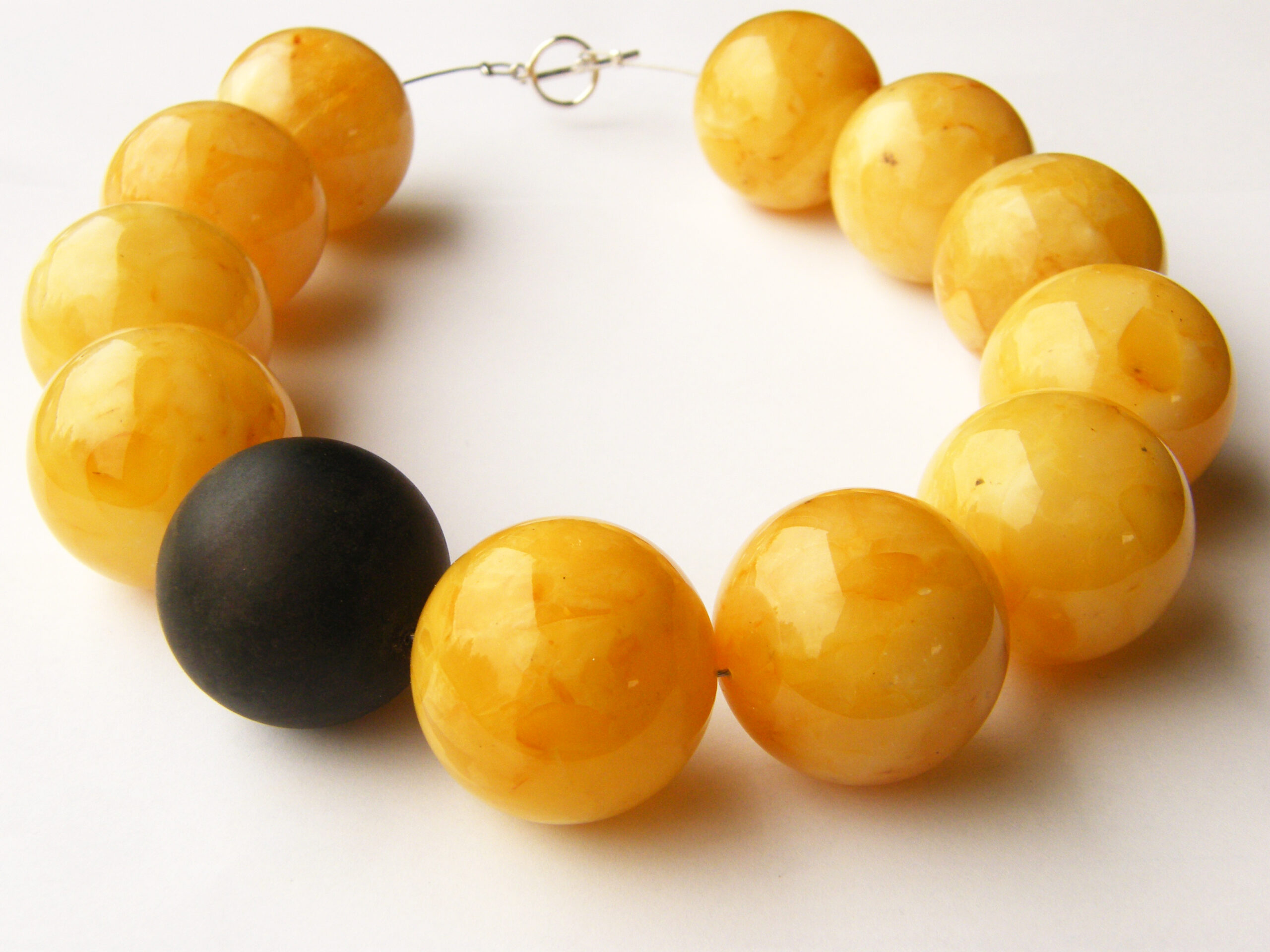 Korale bursztyn WIELKIE KULE BURSZTYNOWE – Bizuleria